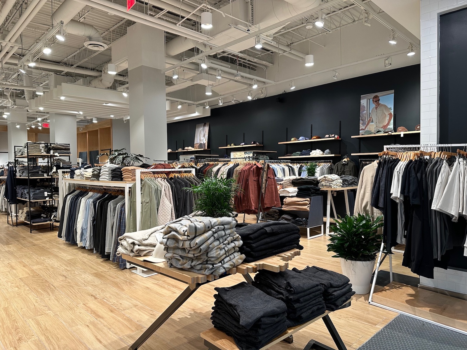 Evereve Invests in Men's Retailer Jaxen Grey | Twin Cities Business