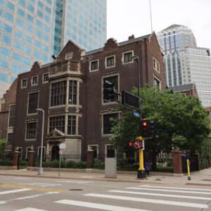 Cargill COO Brian Sikes to Succeed David MacLennan as CEO